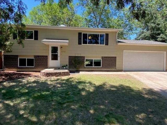 2212 Woodford Ct, Fort Collins, CO 80521