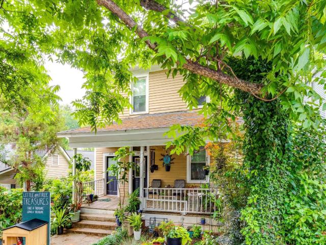 2212 & 2214 Clark Street