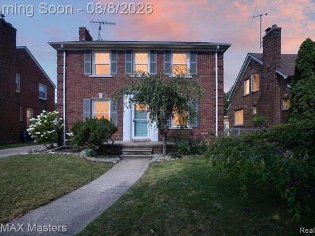 2212 22nd St, Wyandotte, MI 48192