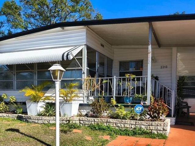 2213 Miramont Cir, Valrico, FL 33594