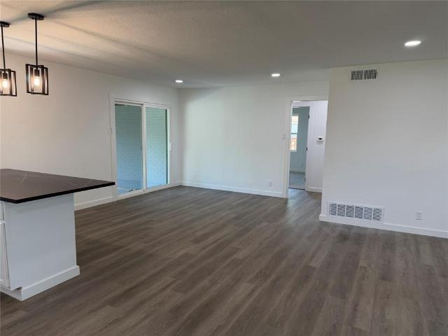2213 Mockingbird Lane