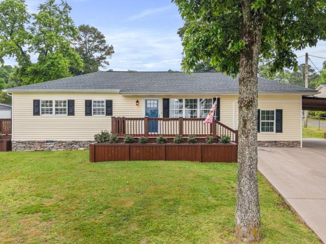 2213 Northeast Road SE