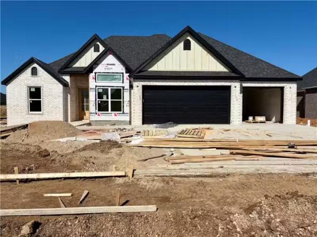 2213 BERGMAN RD, PEA RIDGE, AR 72751 Single Family Residence F.