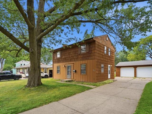 2213 Dellridge Ave, Saint Paul, MN 55119
