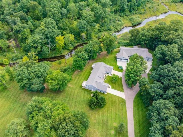 2213 Hunters Pond