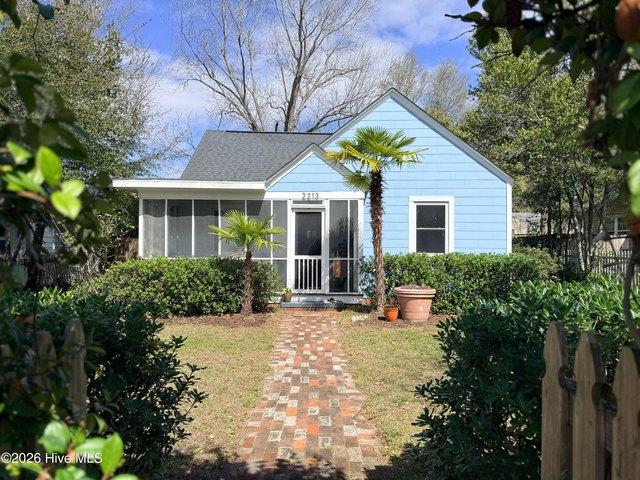 2213 Plaza Dr, Wilmington, NC 28405