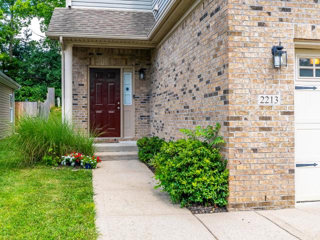2213 Pokeberry Park