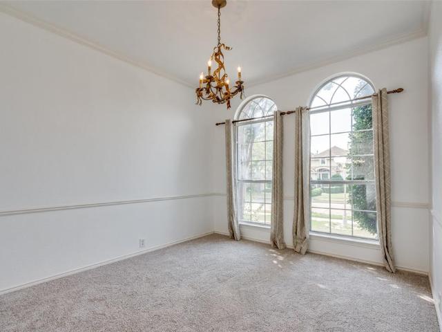 2213 Ravenhurst Drive