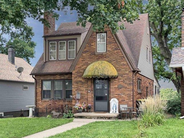 2213 S Palmetto St, Sioux City, IA 51106
