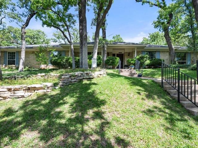 2213 Shadywood Ct, Arlington, TX 76012
