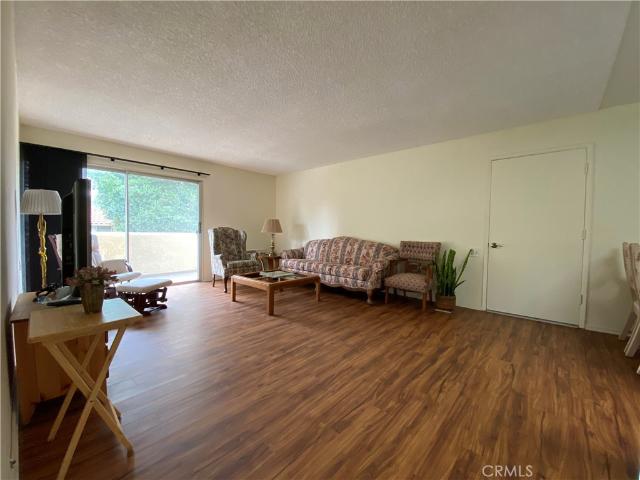 2213 Via Mariposa East B