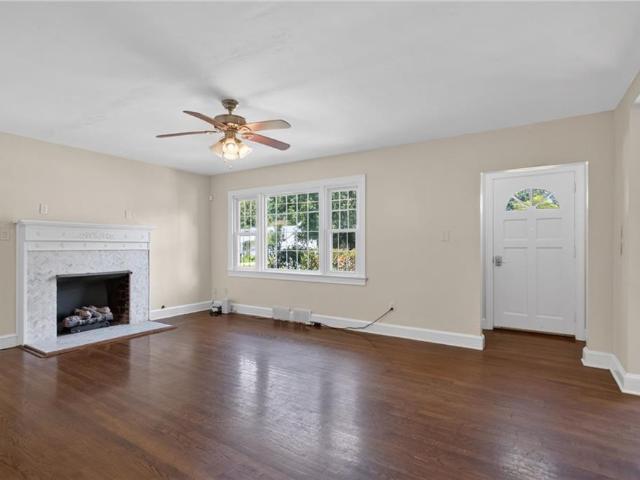 2213 Wildwood RD