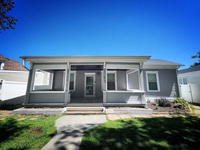 2213 6th Ave, Kearney, NE 68845