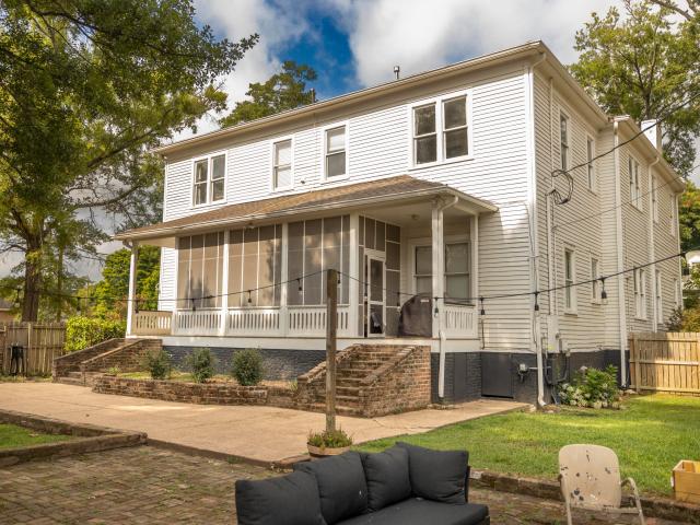 221 3rd St