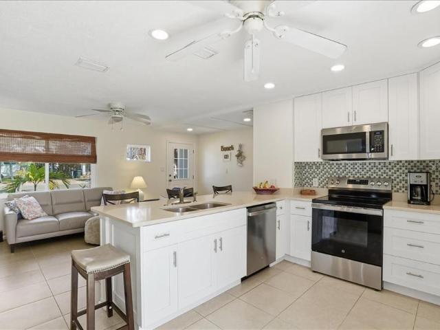 221 41st Ave, St. Pete Beach, FL 33706 | MLS #TB8490