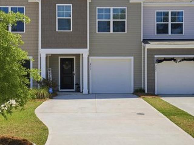 221 Cozy Brook Ct, Summerville, SC 29486