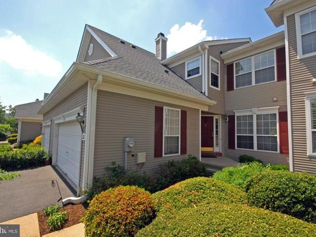 221 Colt St, Pennington, NJ 08534