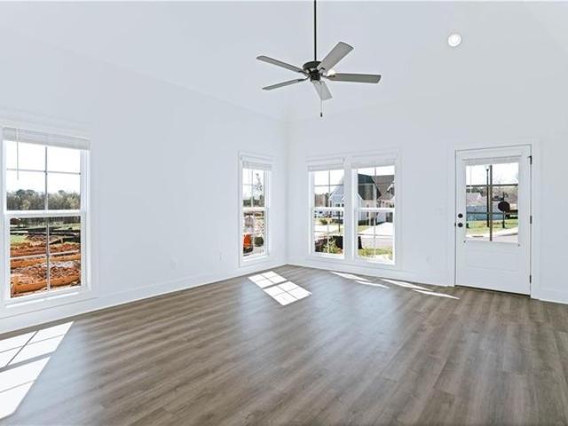 221 Cap Ct, Auburn, AL 36830