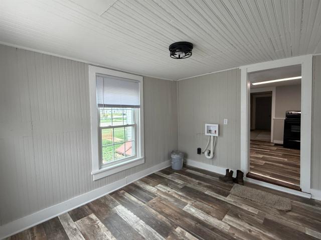 221 Center Avenue