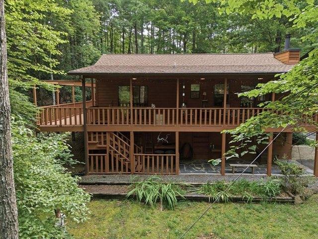 221 Chatto Loop Rd, Murphy, NC 28906