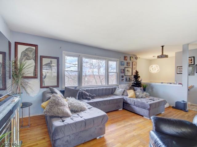 221 Chincopee Ave