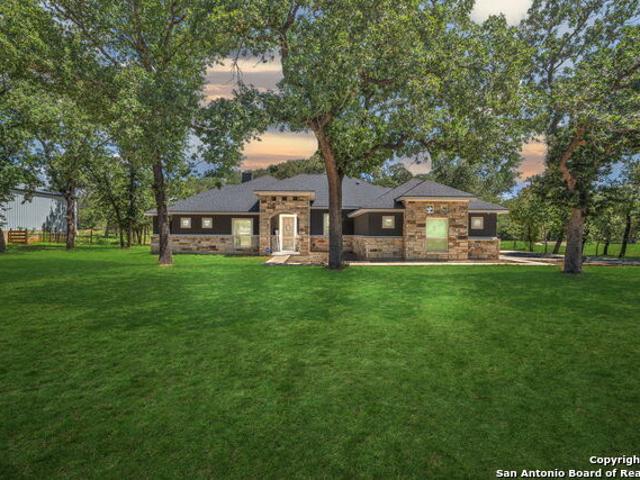 221 Cibolo Ridge Dr