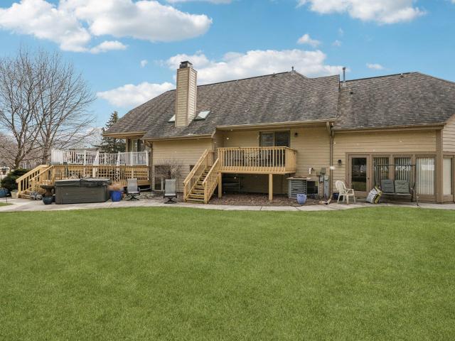 221 Crystal Dr