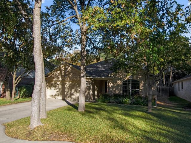 221 Creek Ridge Ln