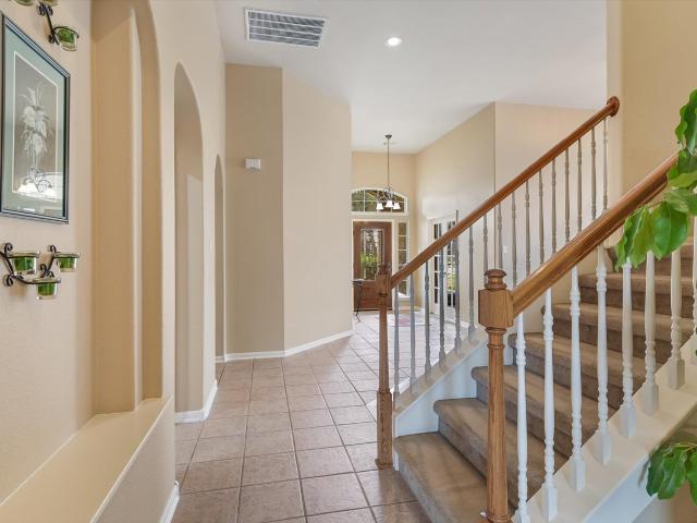 221 Abbey Dr
