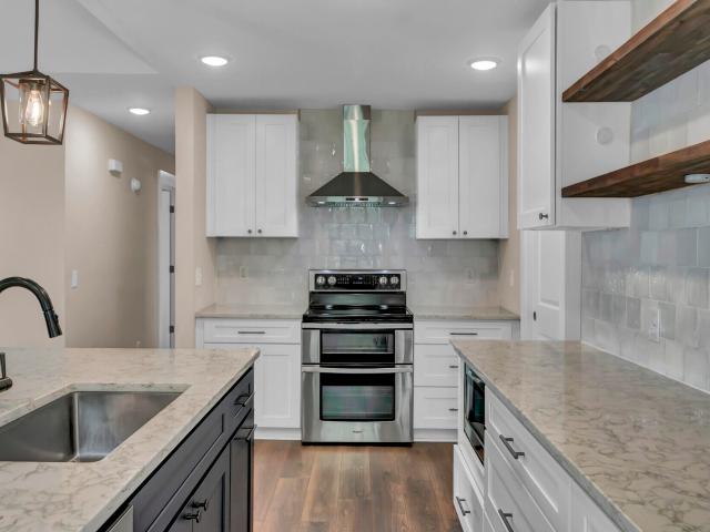 221 Alston Circle