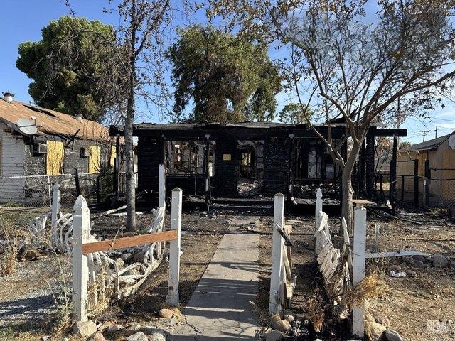 221 Belle Ave, Bakersfield, CA 93308