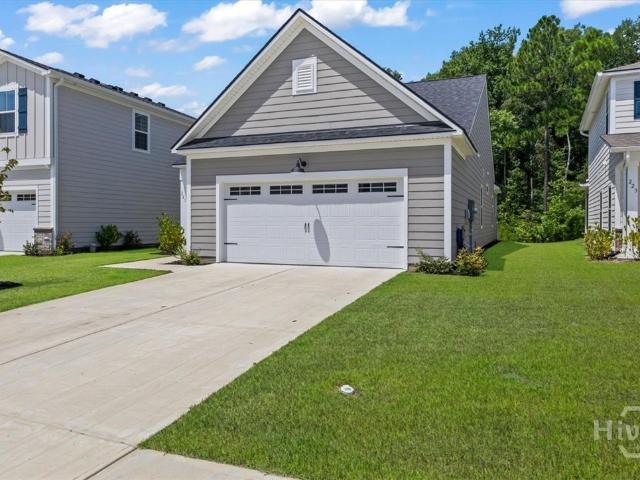 221 Bircholt Grove