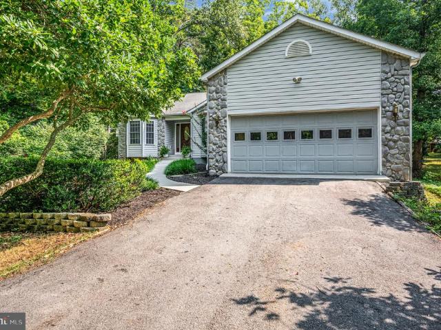 221 Birdie Road