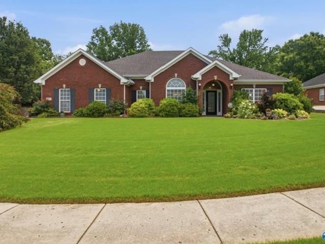 221 Bridgefield Rd, Madison, AL 35758