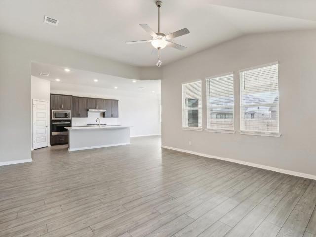 221 Bush Mountain Cv