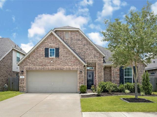 221 Gigi Pl, Alvin, TX 77511