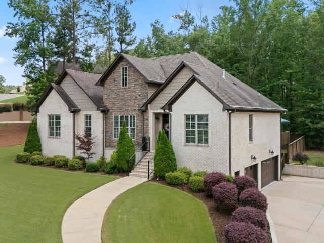 221 Grey Oaks Drive
