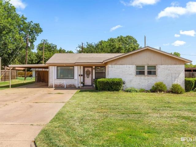 221 Dogwood Ln, Wichita Falls, TX 76354