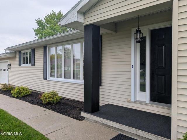 221 Duck Pond Rd, Upper Sandusky, OH 43351