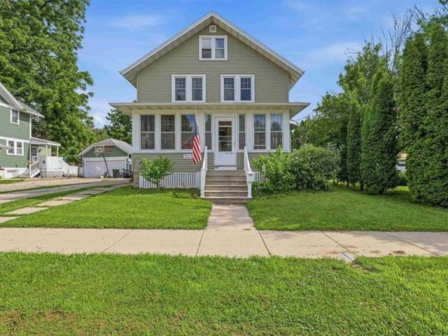 221 E Third St, Beaver Dam, WI 53916