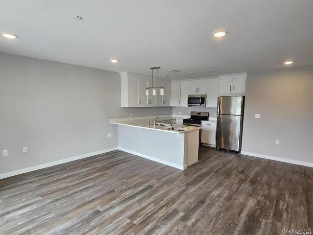 221 Eastview Drive 16