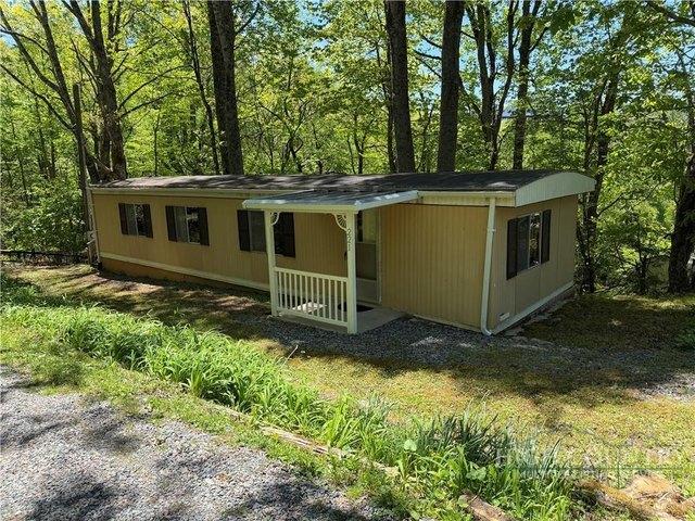 221 Fair Park Dr, Blowing Rock, NC 28605