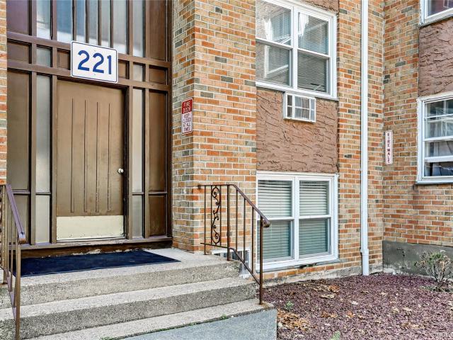 221 Kearsing Parkway E