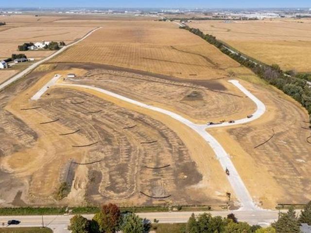 221 Howard Ave NW, Swisher, IA 52338