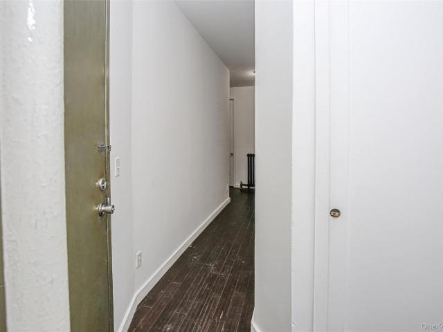 221 Howard Avenue 1R