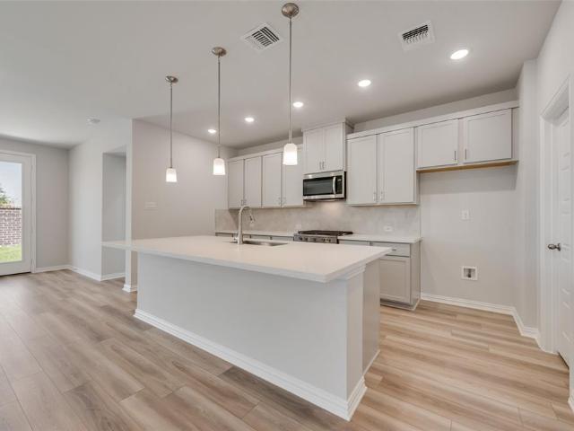 221 Hatherley Street