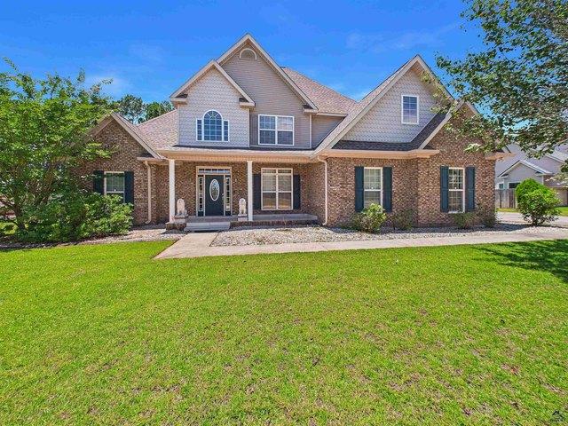 221 Hathersage Dr, Kathleen, GA 31047