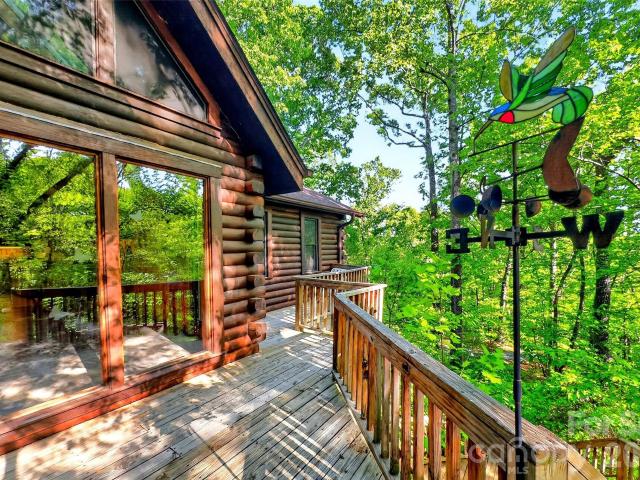 221 Hammer Hollow Drive