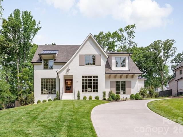 221 Hargett Ct, Charlotte, NC 28211