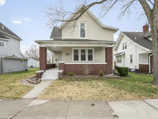 221 Harrison St, Mishawaka, IN 46544